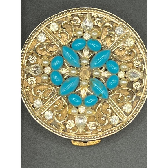 Makeup | Vintage Sf Co Fifth Avenue By Sam Fink Pressed Powder Compact ...